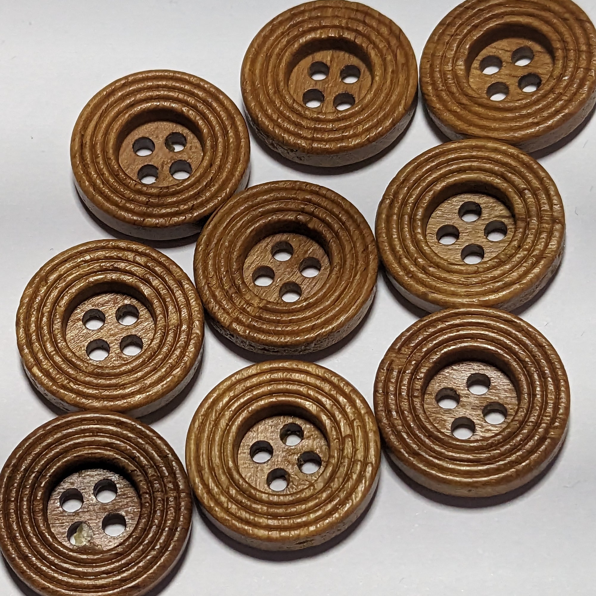 18mm Beech Wood 4 Hole Patterned Buttons – The Crafty Animal UK