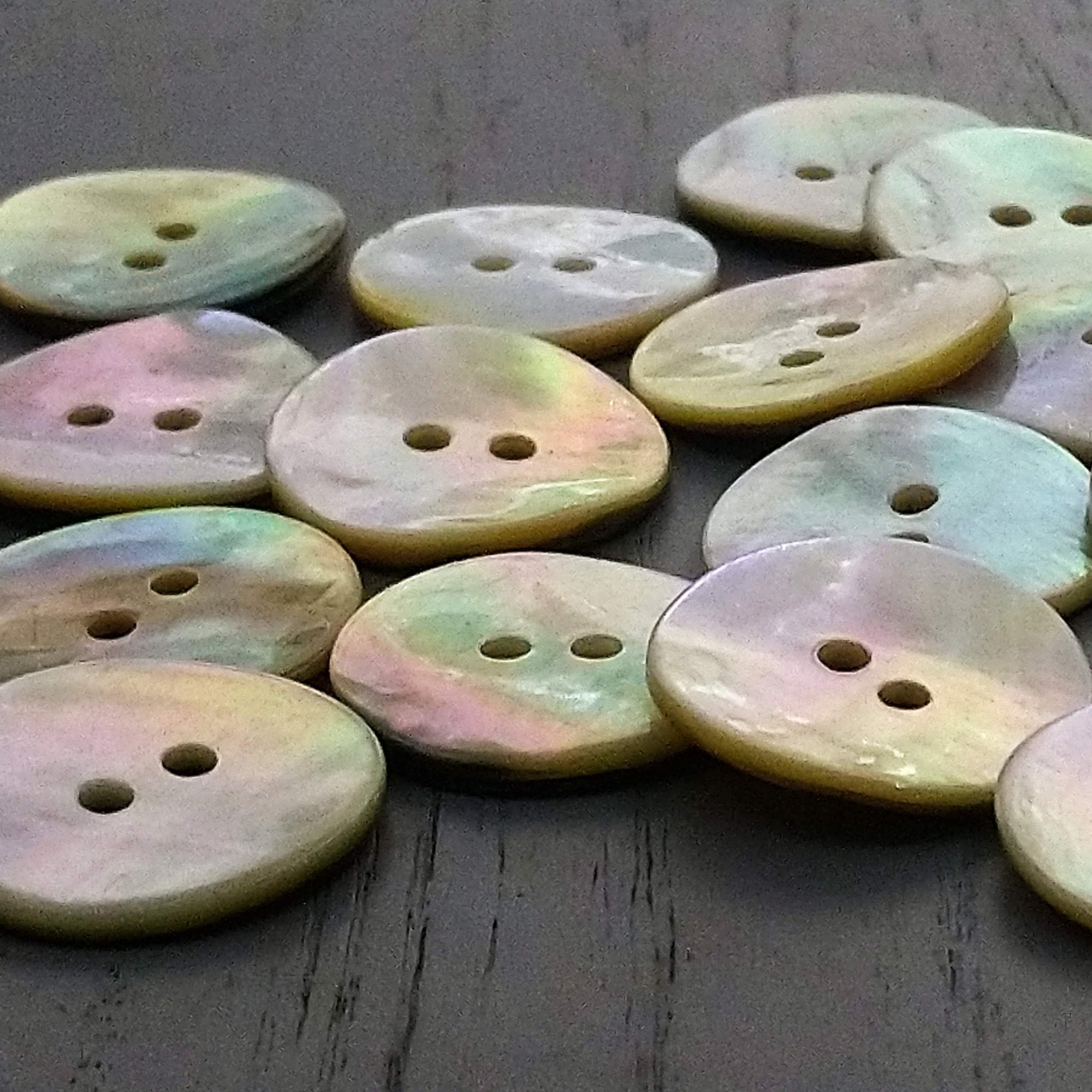 White Natural Mother of Pearl Buttons – The Crafty Animal UK